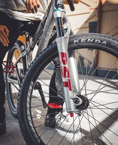 RST SUSPENSION / BLADE PRO / 150mm / 29インチ / シルバー